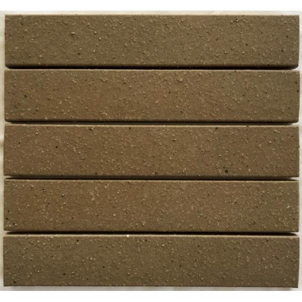 ◆ 商品画像にかかわらずタイル1枚あたりの価格です（シート単位ではありません）◆用途：屋外壁サイズ：227mm×40mm／厚さ13mmブランド：LIXIL品番：FC-40B/57販売単位：1枚温かな土味で建物を明るくし、ぬくもりのある居心地...