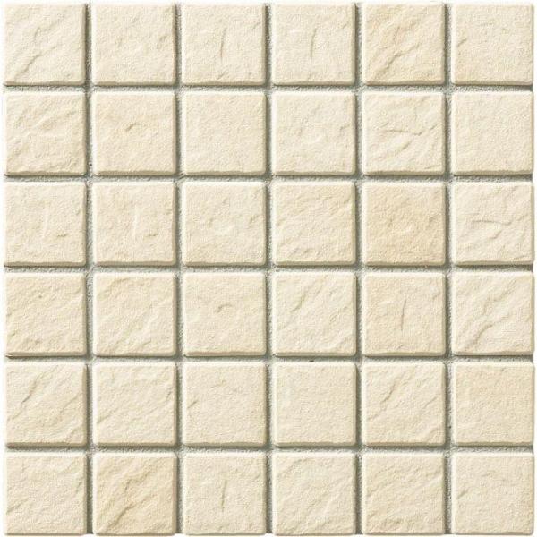 50mm角で歩きやすく、役物も揃ったサーモタイルです。