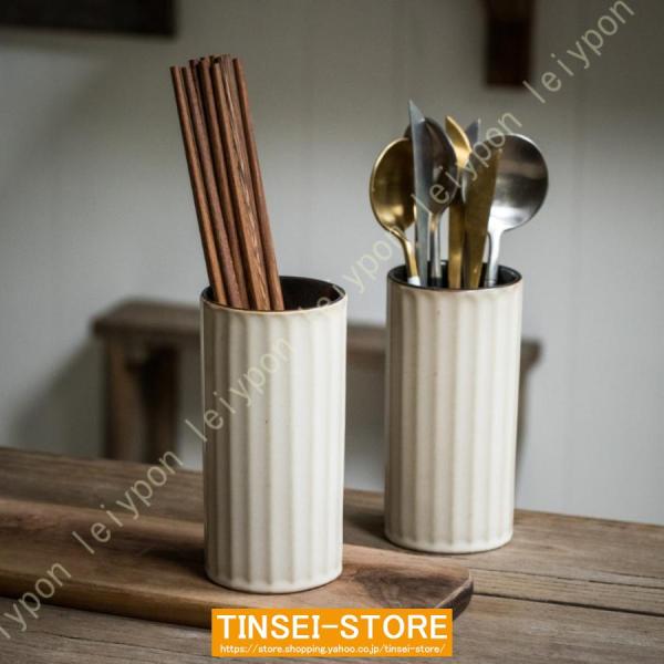 【商品仕様】製品：約7*14.5cm。A=1個入り。B=2個入り。材質：セラミック製。具体的な製品とサイズは画像の説明を見てください。注意：製品は箸置きに限り、他の撮影品は含まれていません！ 箸置きは、さまざまな箸、フォーク、スプーンなどの...