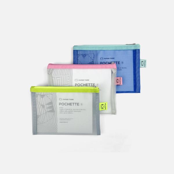 メッシュタイプのミニポーチ。 PAPIER TIGREのA6ノートがぴったり入ります。リップやティッシュなどの小物はもちろん、キャンディなど小さいお菓子入れにもGOOD。 カードやコインを入れてお財布替わりにもおすすめ。サイズ：14×19c...