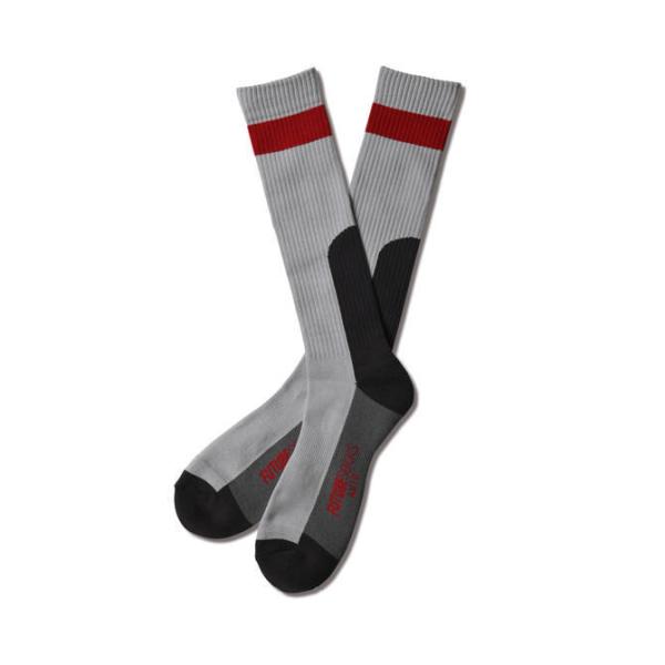 Product No :221-023021 Color :GRAY Material :コットン 70%、アクリル 30% Size :S,  M,  L スポーツユースとタウンユースの両方に対応出来るように開発されたソックス。 中足部の...