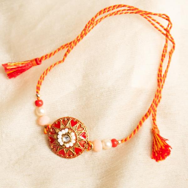 【発売日：2025年09月26日】ラーキー - インドの紐ブレスレット　レッド×ピンク　ハート / ブレス、ブレスレット、アンクレット、ラクシャバンダン、Rakhi、Raksha Bandhan、ラーキー、ギフト、ヒンドゥー教、紐ブレスレッ...