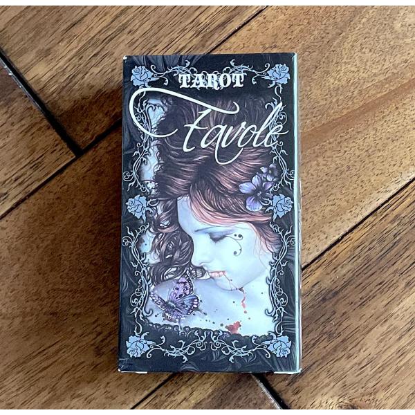 【発売日：2021年08月18日】ファボール - TAROT Favole  / オラクルカード、占い、カード占い、タロット FOURNIER 印刷物 【インドとアジアの印刷物】  主演俳優:Victoria Frances（ヴィクトリア・フラン