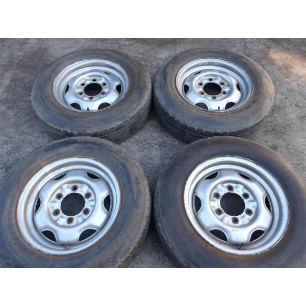 ＢＲＩＤＧＥＳＴＯＮＥ　Ｒ２０２製造年週　ＪＢＥ　４５１３（２本）　　　　　ＤＤＥ　４２１６（１本）　　　　　　　　　４１１６（１本）　　　　　　　　　　　　残溝　４〜７ｍｍ※１０９/１０７ＬＴＯＰＹ　ＮＩＳＳＡＮ　１５インチ鉄ホイールサイ...