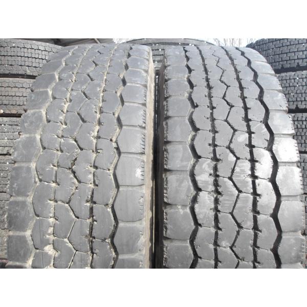 ダンロップ　デクテス　ＳＰ６７０製造年週　１Ｘ９Ｗ　４５１７（２本）　　　　　　　　　残溝　９．５〜１２．５ｍｍ※１３３/１３１Ｊ※チューブレス