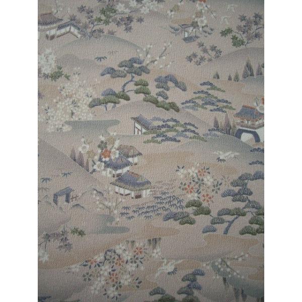 伸縮性に優れ使いやすく、しなやかな風合いを持った正絹縮緬（ちりめん）生地。縮緬細工やつまみ細工、木目込み人形、市松人形のお着物などにご利用いただいております。素材 　　絹　100% サイズ 　幅　約31cm  長さ　約50cm 色・柄 　古...