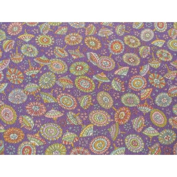 素材 　　　絹　100% サイズ 　　幅　約31cm 長さ　約50cm色・柄 　　多色柄　　傘尽し　紫特徴 　　　古布のようなしなやかな風合いで伸縮性のある正絹縮緬生地 