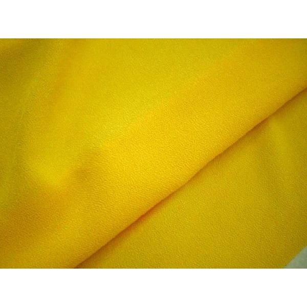 素材 　　　絹　100% サイズ 　　幅　約31cm  長さ　約50cm 色・柄 　　たんぽぽ色　（黄色系）特徴 　　　古布のようなしなやかな風合いで伸縮性のある正絹縮緬生地