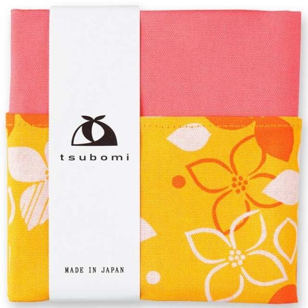 ■ 商品名 tsubomi小風呂敷 小花 黄■ サイズ 約50×50cm ■ 材質 綿100%■ 日本製オモテは柄、ウラは無地。プレゼントの包みをほどくように、包みを開く楽しみを運んでくれる風呂敷です。［両面風呂敷 tsubomi］風呂敷を...