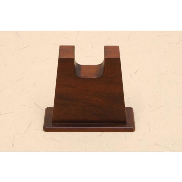 ■商品名：デニックス 火縄銃用木台■材質：木製■種類：拳銃/火縄銃 復古銃-銃掛台 ■サイズ： H10.2cm×W11.2cm×4.5cm、掛部寸法:幅3.4cm×深さ2.5cm木目調が雰囲気のある掛け台です。