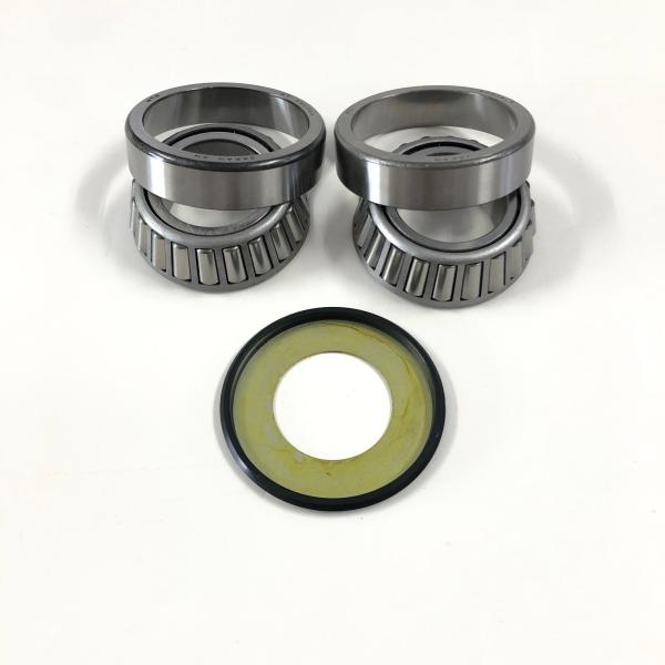 NTN製(在庫状況によりNSK、Koyo製に変更する場合があります。また、上下ベアリングでNTN、NSK、Koyoの組み合わせになる場合があります。)ステムベアリング上下1個ずつ、下側ダストシール1個のセットです。ベアリングサイズ  上下と...