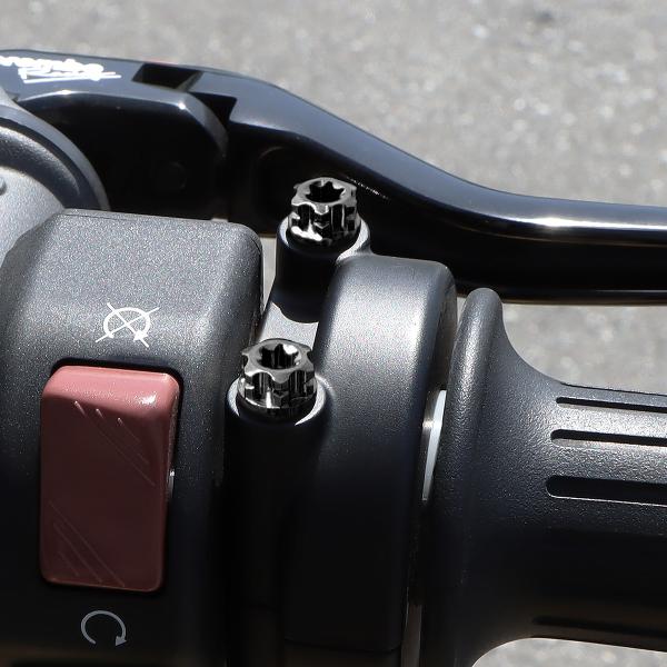 ■ブランド名：TECH-MASTER / テックマスター■商品番号：BS0032■商品名：Z900RS/CAFE スロットルケース用 ボルトセット■適合車種：Z900RS/CAFE■数量：数量1で2本セット■材質：64チタン■頭部形状：ヘキ...
