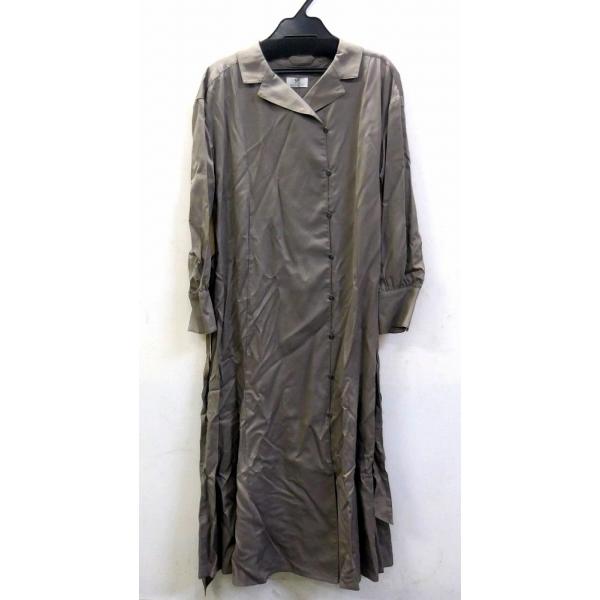 サイズ：M-L バスト86〜101　腹囲78〜110　ゆき丈:75.5cm 身幅:50cm 着丈:114.5cm素材：レーヨン85％、ポリエステル15％取扱い案内：洗濯機洗いクロージャータイプ：ボタン【商品説明】ママのためのワコールマタニテ...