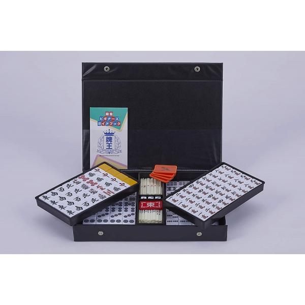 【発売日：2022年08月30日】【仕様】麻雀牌144枚点棒103本(万10本、五千12本、千36本、百45本)サイコロ3個東南マーク1枚ヤキトリマーク1枚麻雀ルールブック牌王1冊製品サイズ：約210×320×50mm牌サイズ(1枚):約2...