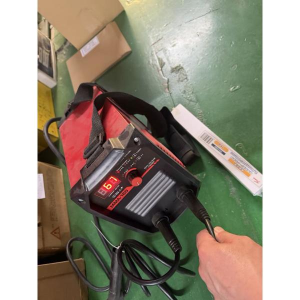訳あり：試験使用済み  GWARC003 アーク溶接機 100V 160A 被覆アーク溶接 インバーター 1kgの2.0mm手棒サービス付<訳あり：試験使用済み＞…ご使用に問題ございません。プラグなしの状態で、お客様自分でお付ける必要...