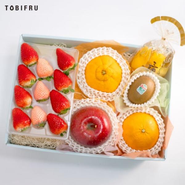 〜2月発送分詰め合わせ内容〜紅白いちご（パック） / りんご / 柑橘 / キウイ / 三種果実ゼリー■いちご　紅白いちごをパックに詰めてご用意させていただきます。 品種は「古都華」「淡雪」「あまつおとめ」「愛きらり」など、フルーツアドバイ...