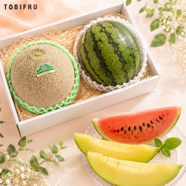 シャリっと甘い「小玉すいか」と、上品な香りととろける甘さの「イバラキングメロン」。夏にぴったりの人気フルーツをセットにしました。小玉すいかはコンパクトで扱いやすく、果肉はみずみずしくて甘みもしっかり。 イバラキングは青肉メロンの中でも評価の...