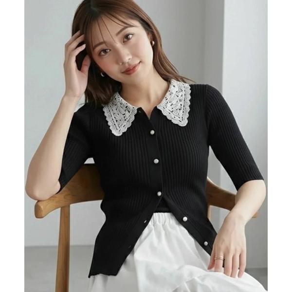 【NO】260-206210【Item】１点投入でパッと華やぐ、存在感たっぷりのレース襟が主役のプルオーバー。定番のニットスタイルを瞬時にトレンド感あふれる旬顔へとアップデート！程よくボディーラインにフィットするリブ生地がシルエットを美しく...