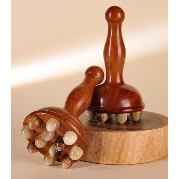 サイズ：長さ約14cm幅約8cm間隔約1.4cm突起：12個重量：約40g素材：牛角、檀木使い方：・マッシュルーム型の器具を使って腹部を押し揉むことで、皮下脂肪をマッサージします。・筋肉を押し揉むことで、筋肉の緊張をほぐし、コリを解消します...