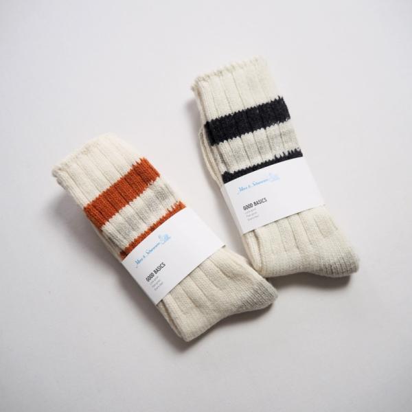 Merz b. Schwanen / メルツベーシュヴァーネンのGOOD BASICコレクションからのクルーソックス、#RW04 SOCKS。リサイクル素材を活用した、同社らしい地球環境に配慮したサステナブルな製品です。やや厚手の肉感のリブ...
