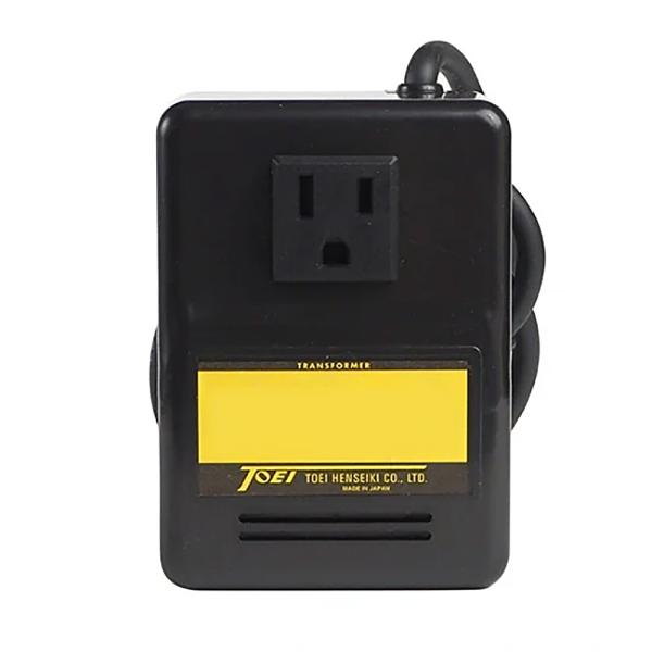 ◎こちらの商品は日本国内で海外の電化製品を使用する為の変圧器になります。100V⇒110V~120V(115V)・・・510VA(W)max単相単巻カバー・アース付き変圧器入力側：125V規格アース付平ピンプラグ（3芯Ａプラグ・アース付）出...