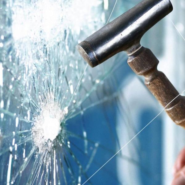 窓ガラス用 ガラス破り対策 窓用防犯フィルム 飛散防止フィルム ガラス 防犯シート 台風対策 窓 ガラス飛散防止 透明 シート  窓 防犯 安全保護 地震対策 災害 飛散防止 防犯フィルム