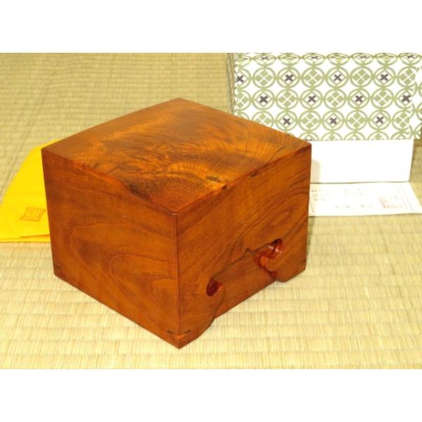 松浦清治作島桑孔雀杢拭漆仕上将棋駒箱　化粧箱付新品