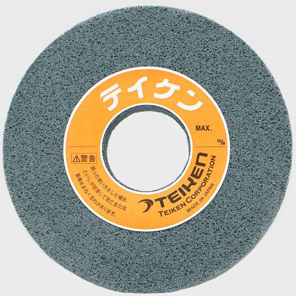 切りくずの排出が良く、熱の発生を抑えるPTトイシ並みの気孔性能と、金属の加工性に優れる一般トイシの組織を兼ね備えた性能を発揮します。粘く、熱による変化の大きなステンレス、銅、アルミなどの加工に最適です。また、平面研削盤のマグネットテーブルの...