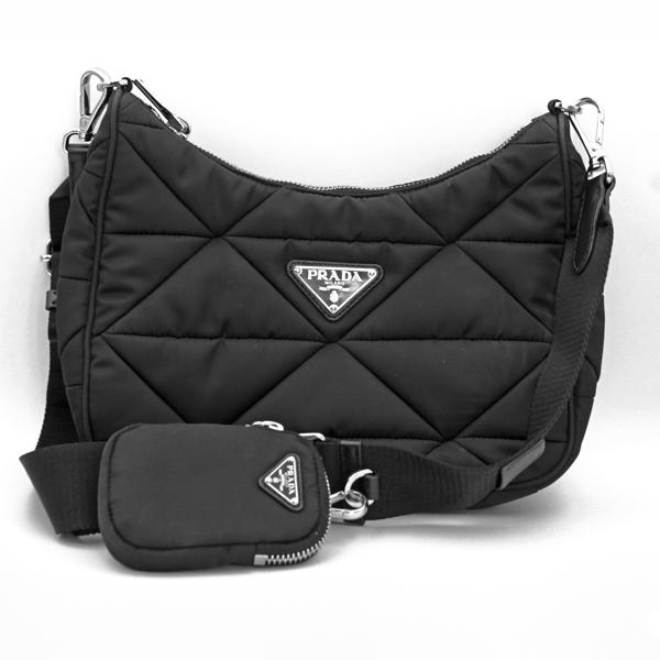 価格が50万円を超える商品は代引き決済がご利用できません。代引き決済をご利用の方はご注文の際今一度価格をご確認ください。管理番号  D5645ブランド プラダ素材 ナイロンライン ―商品名 パデッドRe-Nylon ショルダーバッグ型番号 ...