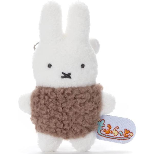 もふもふしたフラットなぬいぐるみです。小さいのでバッグや帽子にもつけられます。もふもふした肌触りの良い生地を使用しています。また、ハギをなくしたシンプルでフラットなデザインで、大人女性に刺さるノスタルジックなフォルムのカワイイぬいぐるみです...