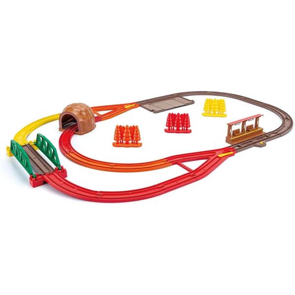 紅葉をイメージした鉄道を再現！ 赤や橙、黄色などのカラフルなレールで、紅葉の中を走る鉄道のイメージが作れるレールキットです。お気に入りの車両でもみじ狩りに出発しよう！■紅葉をイメージしたカラーのレール、情景部品が付属。■付属のレール、情景部...