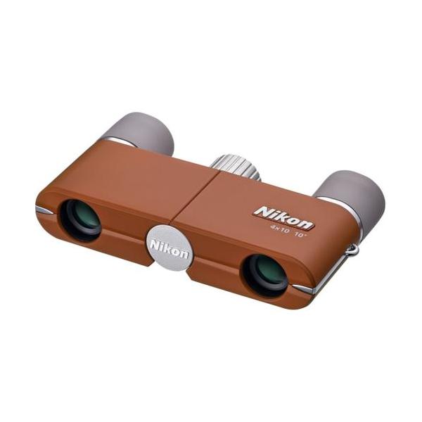 【発売日：2025年10月31日】■ニコン双眼鏡史上、最薄厚さ19mm、最軽量65g■高級感のあるエレガントなデザインを採用■日常の携帯に便利なフラットでスリムなボディーの小型タイプ■すべてのレンズ・プリズムに多層膜コーティングを採用し、明...