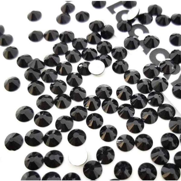 XIULIラインストーン DIY ネイルを飾てと服装使用 高い採光 ブラック ss3-30 (3.2mm ss12(1440粒))高品質のラインストーン、輝くそして透明な、10年の業界経験があります。精緻な磨きを経て、最高の製品をお見せしま...