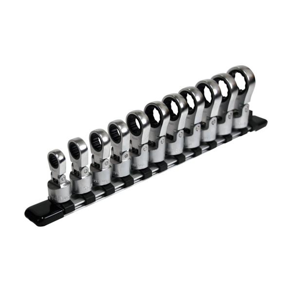 ●首振角度を自由に設定できるので、今まで届きにくかったボルト・ナットにしっかりアクセス可能です。●ラチェット機構でスムーズな連続作業が可能です。●ボルト・ナットの締付け・緩め作業用。＜仕様＞●差込角(mm)：9.5●セット内容(点)：11●...