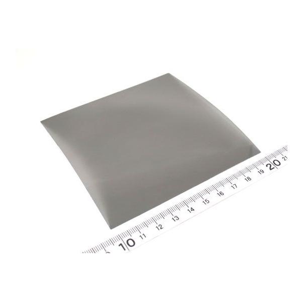 ＜偏光板＞■特徴・偏光のみを通過させる■製造メーカー：株式会社ポラテクノ■粘着：片側のみあり■サイズ：100×100mm,210μm厚■用途・サングラス・液晶ディスプレイ・立体視メガネなど■偏光度(特定の振動面を持つ光以外をどの程度遮断する...