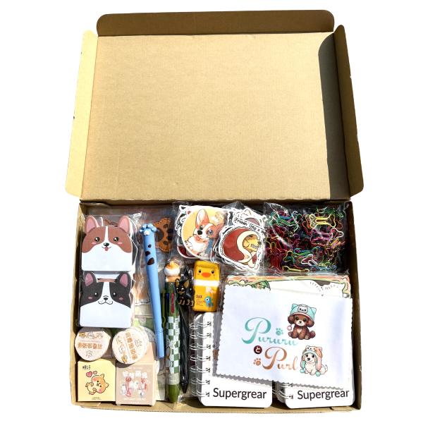 犬好き必見！柴犬・秋田犬・コーギーなど犬モチーフ文房具＆雑貨36点セット。マスキングテープ、ノート、メモ帳、ステッカー、しおり、クリップなど盛りだくさん。可愛いデザインでプレゼントや自分用にも最適な犬グッズ詰め合わせ。ワンちゃんマスキングテ...