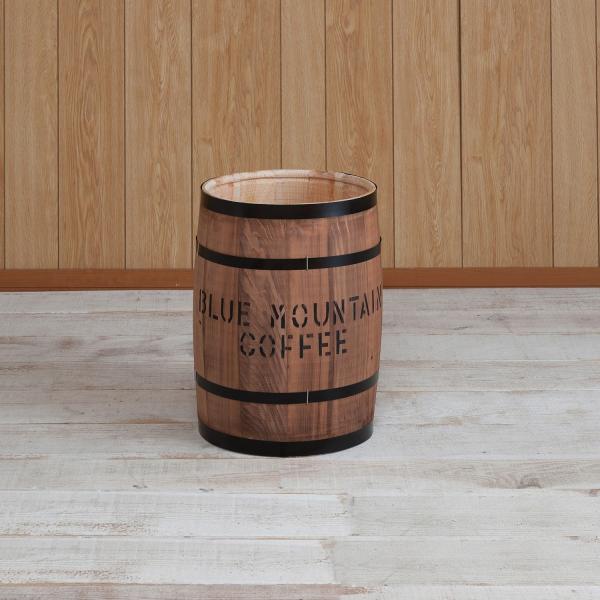 輸入したコーヒー豆の樽をイメージした、国産のヒノキを使用した雰囲気あふれる木樽です。ひのきは防虫効果が高く森林浴の成分も含む、うれしい一品です。■商品の仕様/本体：天然木ひのき材（ナチュラル：無塗装、ブラウン：オイルステイン塗装）、枠：スチ...