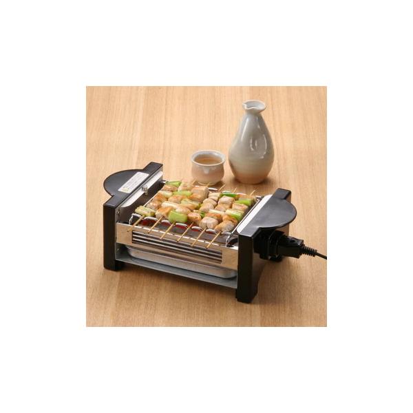 電気焼き鳥機としてだけではなくご家庭の卓上で手軽で簡単に贅沢なさまざまな焼き物等の調理が楽しめます。 焼き鳥、海鮮焼き、焼きおにぎり、おもちなどにも。本体サイズ：約275×150×100mm本体重量：750g焼き網サイズ：約172×160×...