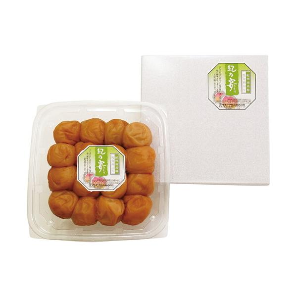 梅の銘店「味覚庵」がお届けする紀州産のうす塩南高梅です。梅の本場、紀州和歌山県の完熟した南高梅を風味豊かな昆布だしでうす塩に仕上げました。昆布の旨みが梅の酸味を抑え上品な味に仕上がっています。■紀州産うす塩昆布梅「紀の宴」500g(塩分10...