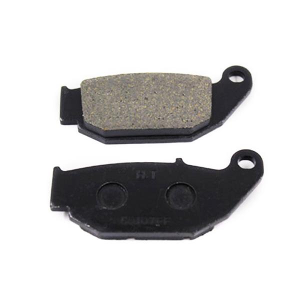 商品仕様：■状態：社外新品　未使用■ブレーキパッドのサイズは（全長X幅X厚み）88ｘ40ｘ10mm。■1枚目の画像は出品商品のすべて、取扱い書や保証書等はありません、ご了承ください。 ※車種により１キャリパー４枚必要の場合があり、左右形状異...