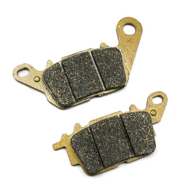 商品仕様：■新品　未使用■左右2枚セット(1キャリパー分)出品となります。※車種により１キャリパー４枚必要の場合があり、左右形状異なるので、ご確認の上ご購入してください。■ブレーキパッドのサイズは（全長X幅X厚み）98 x 49 x 8mm。