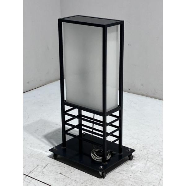 ■管理番号：3300000123853■電源：単相100V■外形寸法：W500 x D400x H1007mm■サイズ備考：※外形寸法表記は、台座部分を含むサイズになっております上面から台座上面までの高さ：947mm看板枠部分の幅・奥行き：...