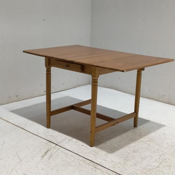■管理番号：3300000133885■メーカー：IKEA■外形寸法：W1230 x D780x H735mm■サイズ備考：折り畳み時寸法W700*D780*735引き出し内寸W:90*D80　深さ：H50■注意事項：寸法は天板を開いたもの...