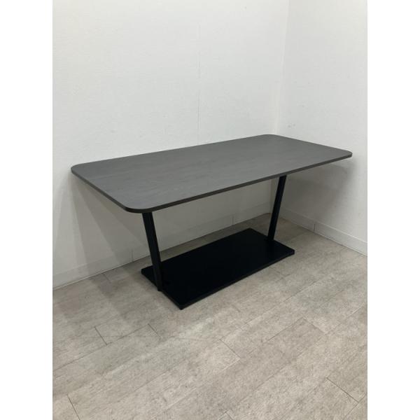 ■管理番号：3300000127826■メーカー：コクヨ■型番：LT-RG167■カラー：グレー /【天板】グラファイトダークグレー【脚】ブラック■シリーズ：リージョン（Region）シリーズ視線をあえてズラすことで、集中できる距離感や対話...