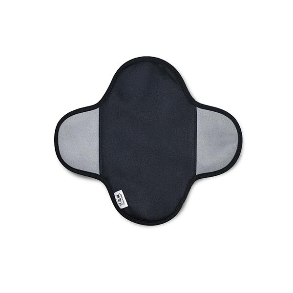 ムーンパンツから、新たに「ムーンパッド」が登場しました。お手持ちのショーツで吸水機能を試してみたい方や、量が多い日にムーンパンツと併用したい方のために開発された「装着タイプ吸水パッド」です。ムーンパンツのクロッチ部分と同じく、特殊な布を使っ...