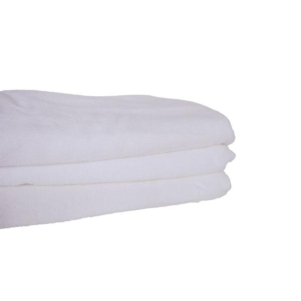 ・綿100％のタオル生地で水やオイル類などの吸収性に優れています。・しっかりとクリーニングしていますので、清潔で衛生的です。・サイズ：約80×170cm（※大判バスタオルサイズ）・材質：綿100％・介護施設などの清拭、保育園・幼稚園での足拭...