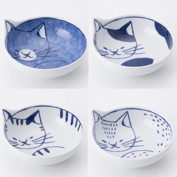 こちらの商品は石丸陶芸が手掛ける人気の器、波佐見焼の「neco鉢」になります。丸い形のお皿に、猫たちが上手に収まっているように見える、鍋の取皿などに使いやすい「neco鉢」。　 耳が飛び出した特徴的な形 。耳の部分に引っ掛けになって持ちやす...
