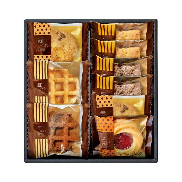 色々な味を楽しめる、バラエティ豊かなこだわりのギフトです。■ロシアケーキ(ブルーベリーサン)・ワッフル(プレーン・チョコ)×各1、スクエアパイ(プレーン・ショコラ)・ナッツとチョコのざっくりクッキー×各2■箱サイズ:約210×200×40m...