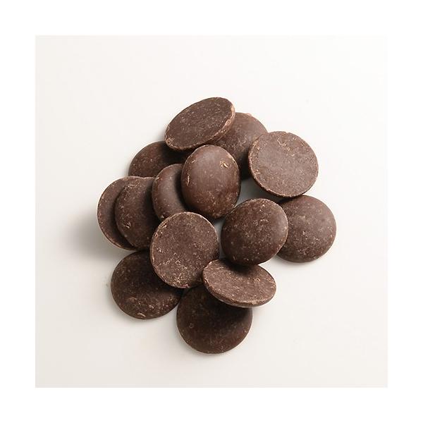 カカオ分64％独自のブレンドにより、ほんのりした苦味をもった類稀な風味があります。