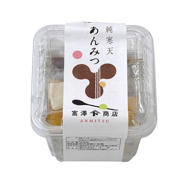 夏季のみ黒みつ、小倉あん、フルーツ、ぎゅうひ、スプーン付。国内産の天草を煮出して、コシがありしなやかな食感の寒天に仕上げました。小倉あんは北海道産の小豆をじっくりと練り上げて品の良い味に仕上げてあります。フルーツ（みかん、パイン）とぎゅうひ...